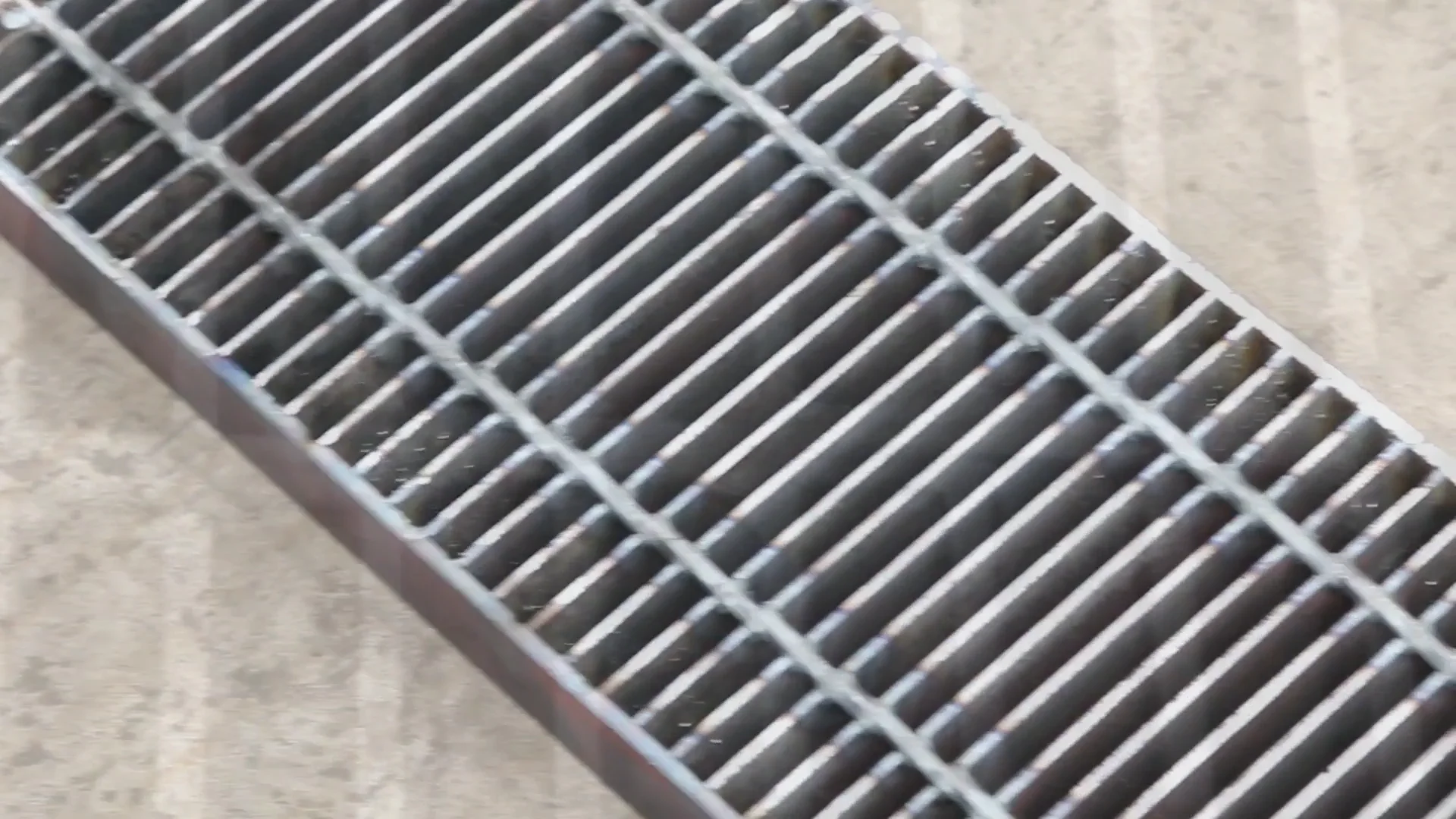 Stainless Steel Grill Gutter Grating - Buy Ss304/ss316/ss316l Custom ...