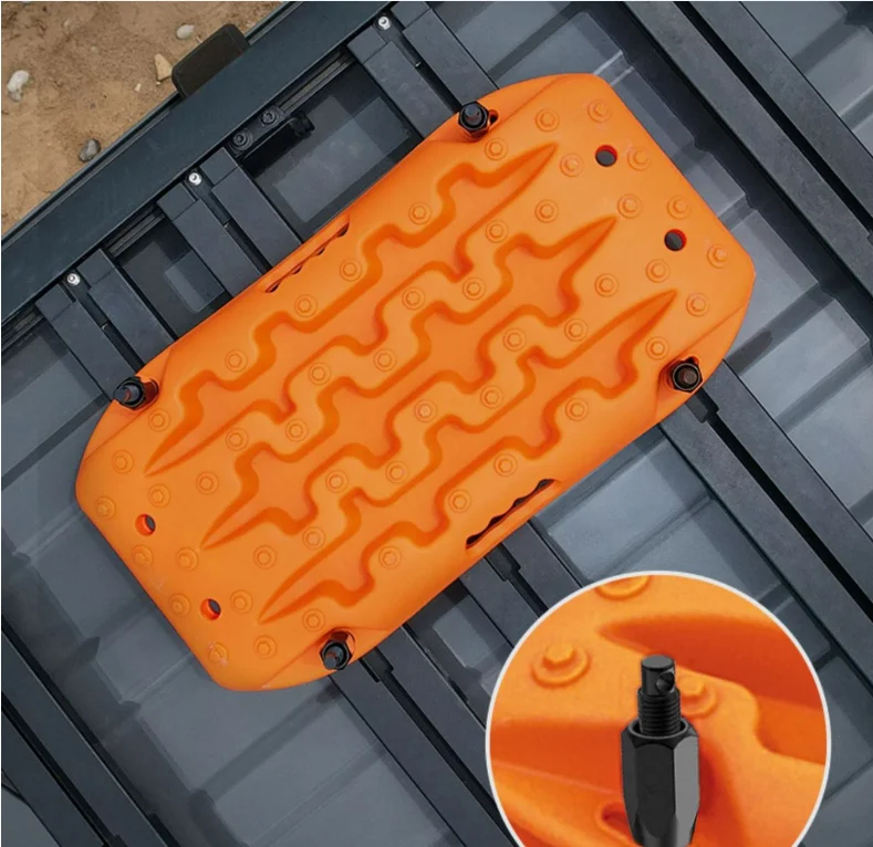 Universal Heavy Duty Off Road Traction Boards SUV Recovery Tracks Mount ...