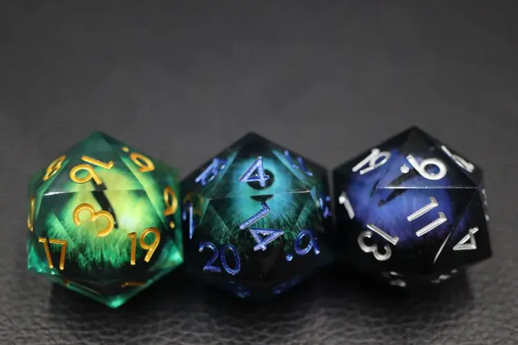 Shop Our Factory Price Liquid Core Cat Eye 20D Dice for DND