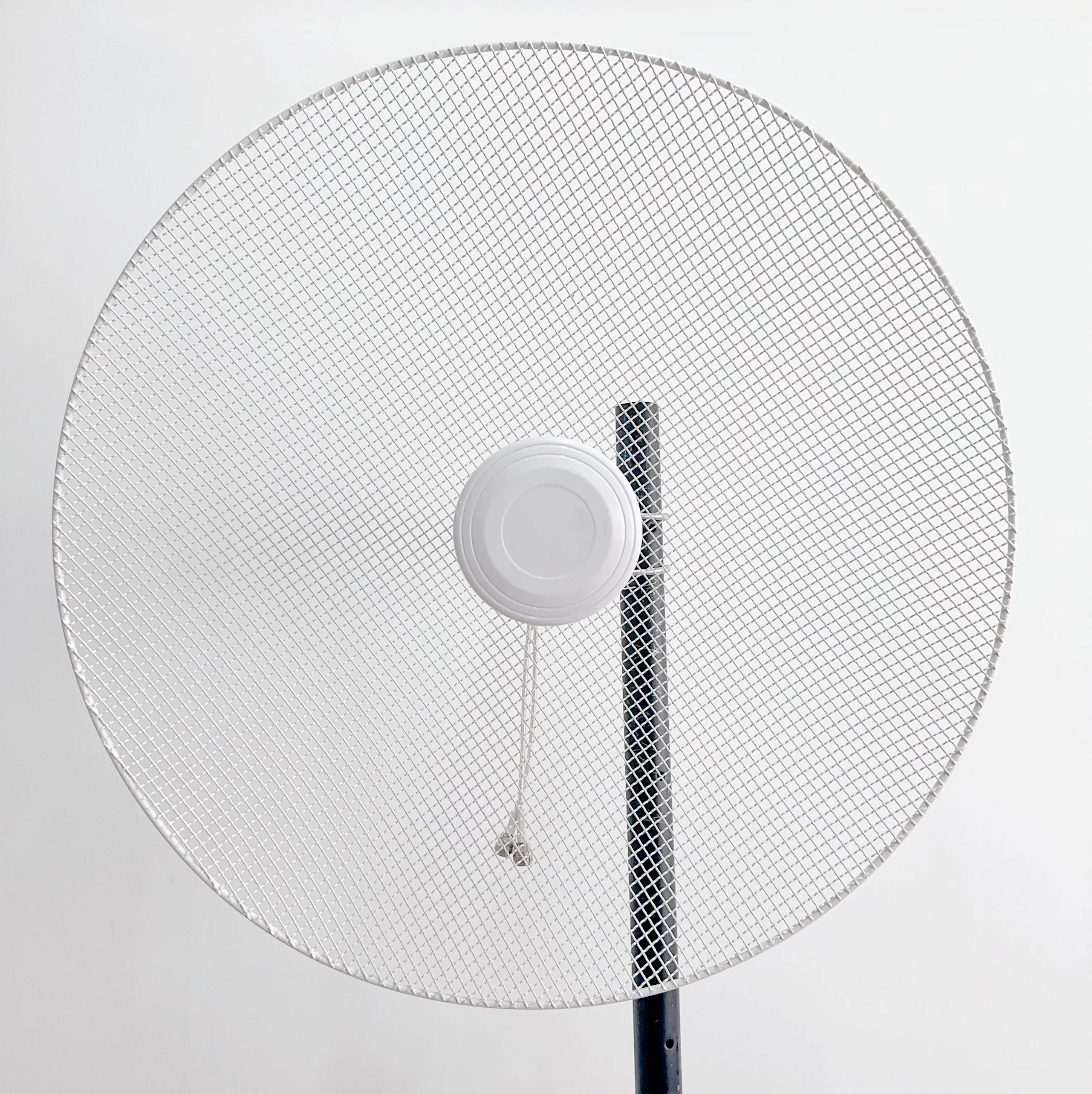 High-efficiency 4G/5G Hyperbolic Dish Antenna for Base Stations