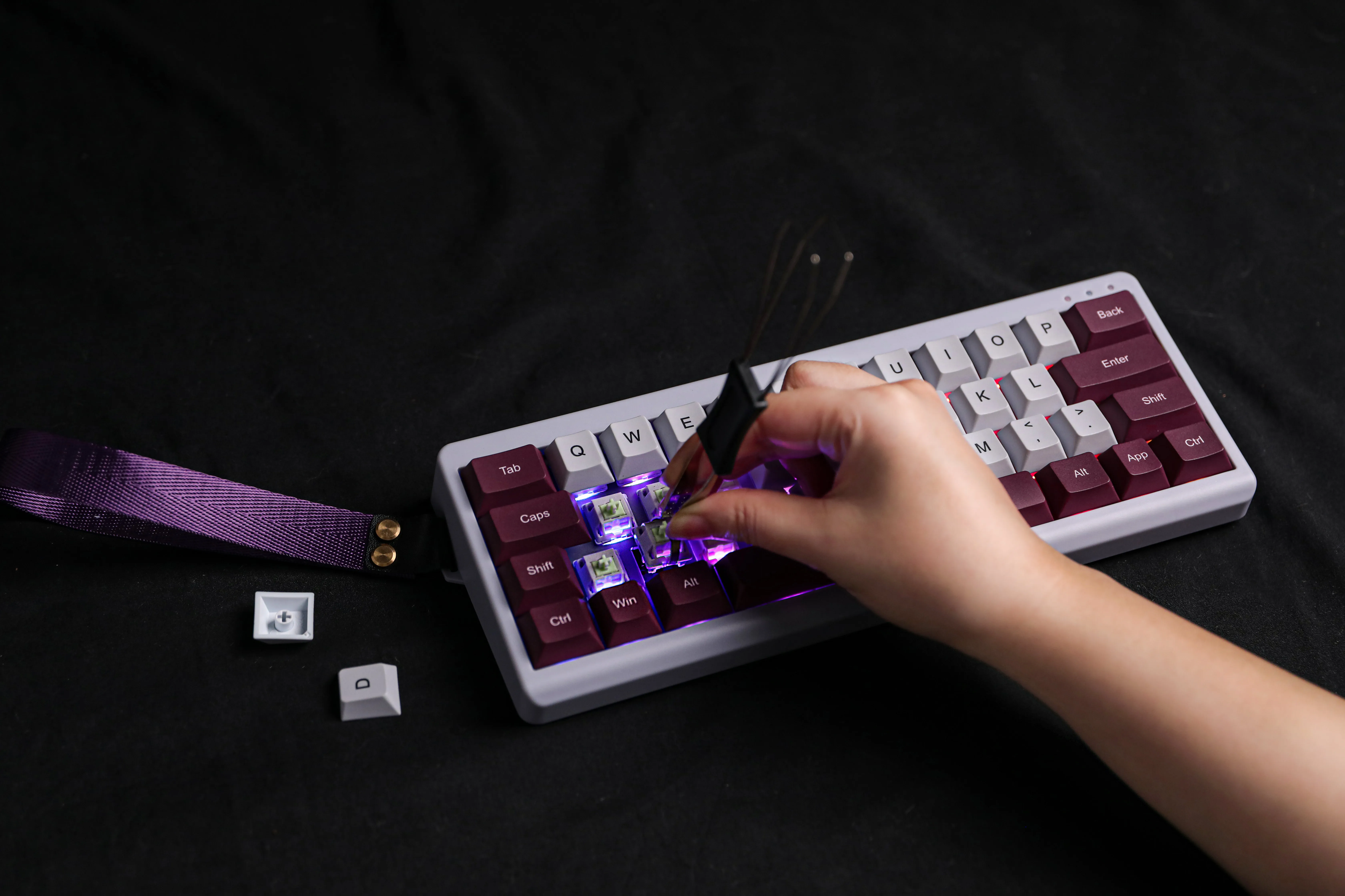 Epomaker TH40 Ultra-Compact Keyboard - Programmable & Wireless