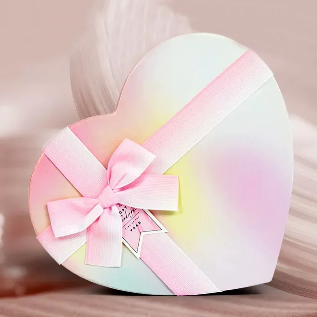 Custom Heart-shaped Gift Box Gift Flowers Fruit Packaging Simple ...