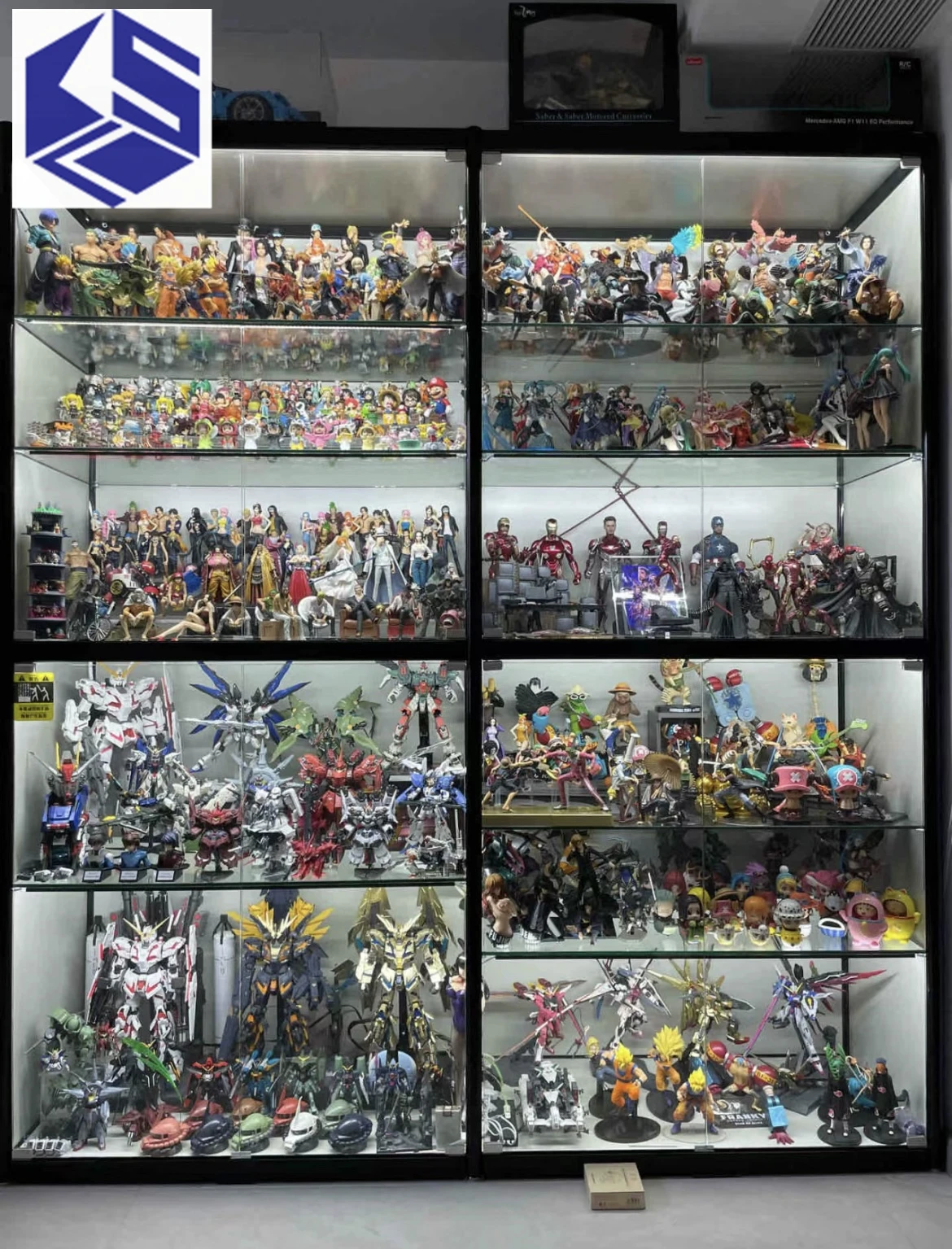 Resin Kit Display Case Creative Animation Model Gift Toy Display Stand ...