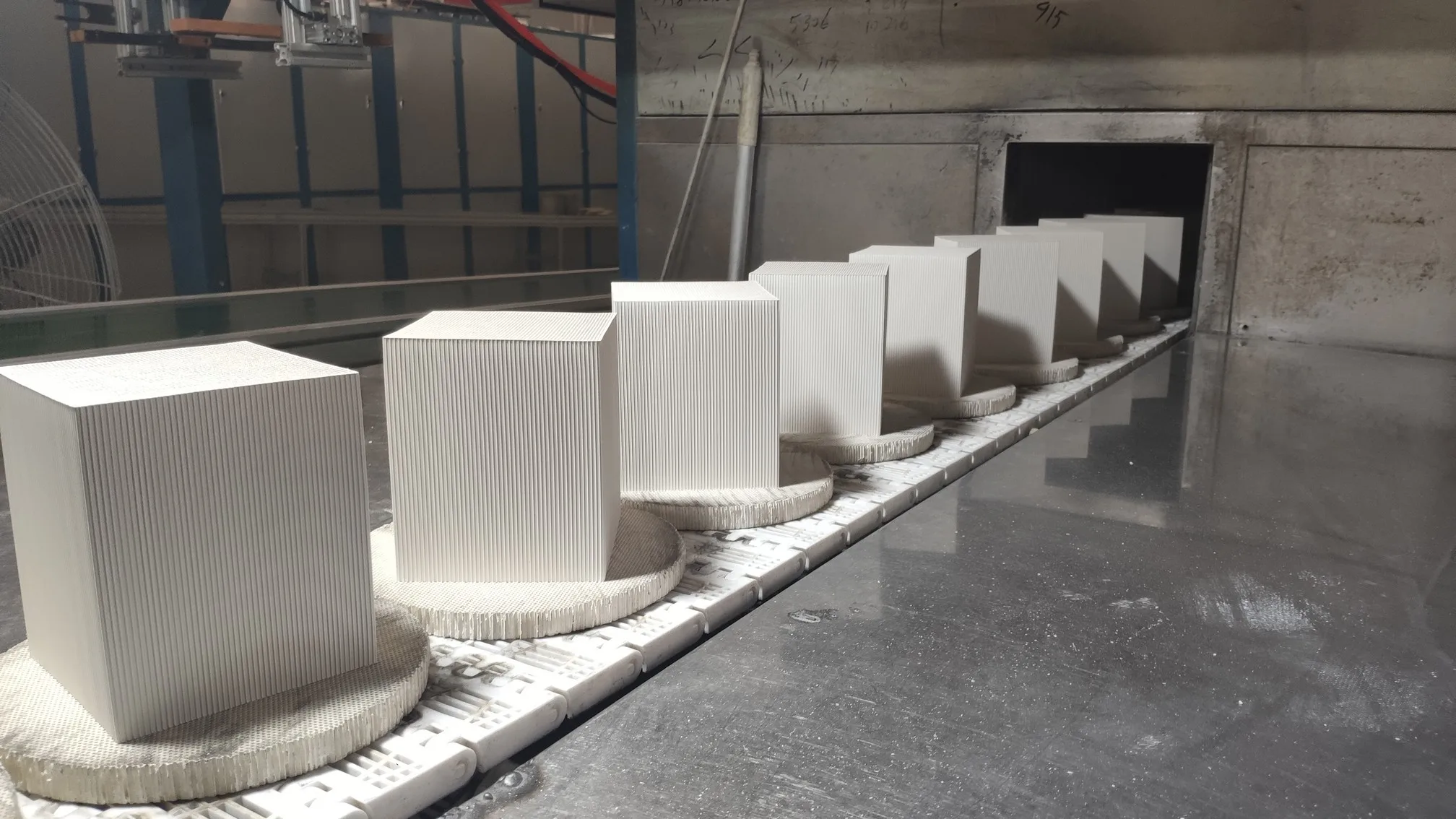 Silicon Carbide diesel Soot Particulate Wall Flow Filter & Sic DPF ...
