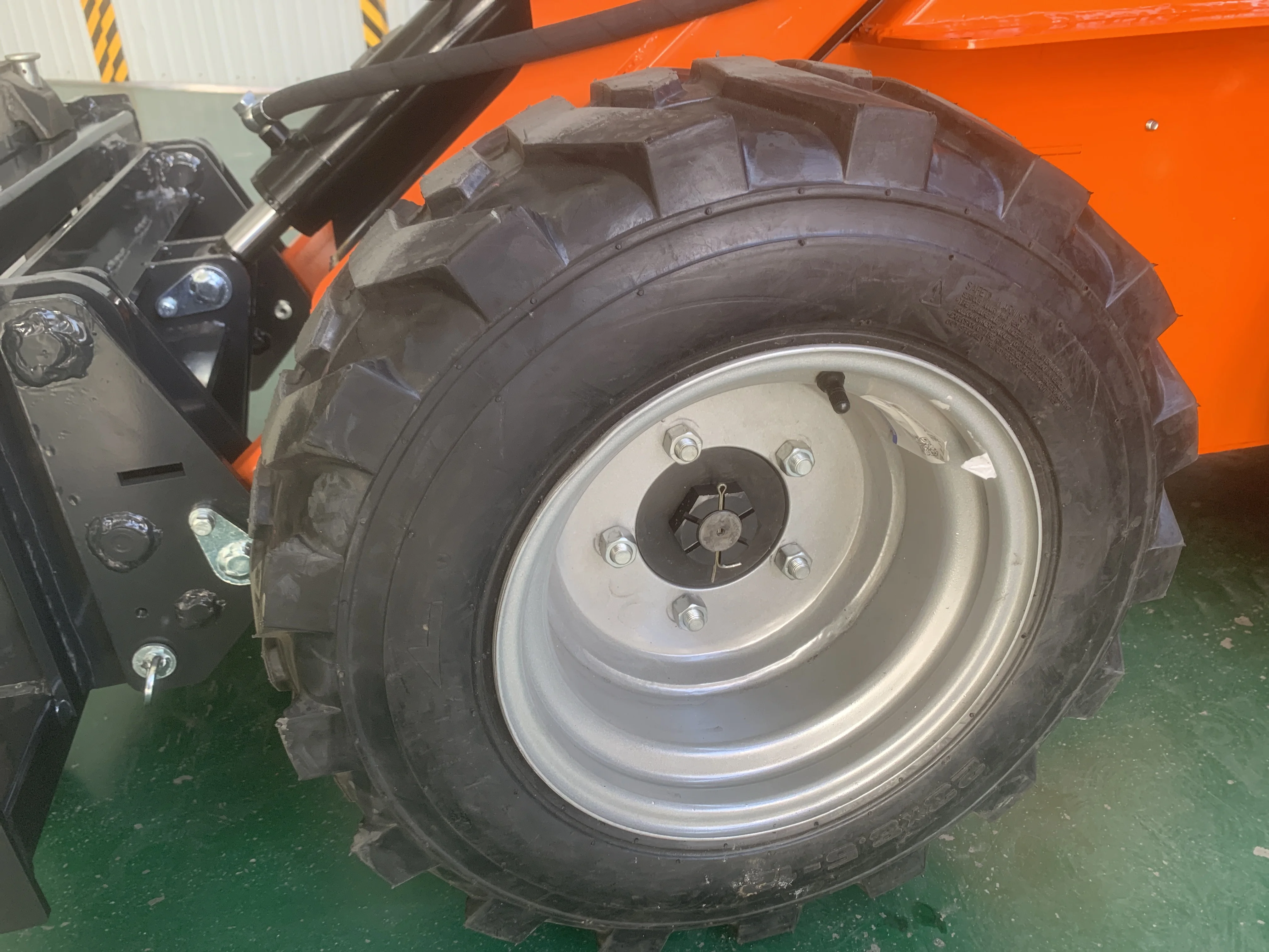 China 500kg Farming Bucket Hydraulic Motor Mini Articulated Wheel Track ...