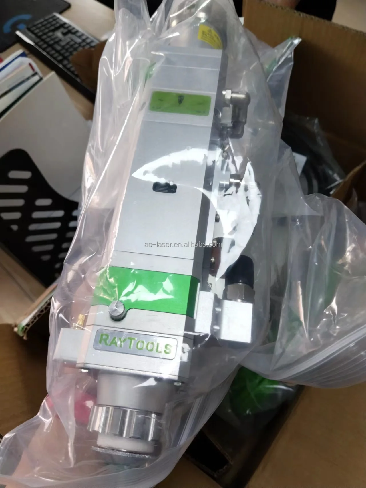 4kw/6kw Auto Focus Cutting Head Ray-tools Shanghai Bm114 With Yaskawa ...