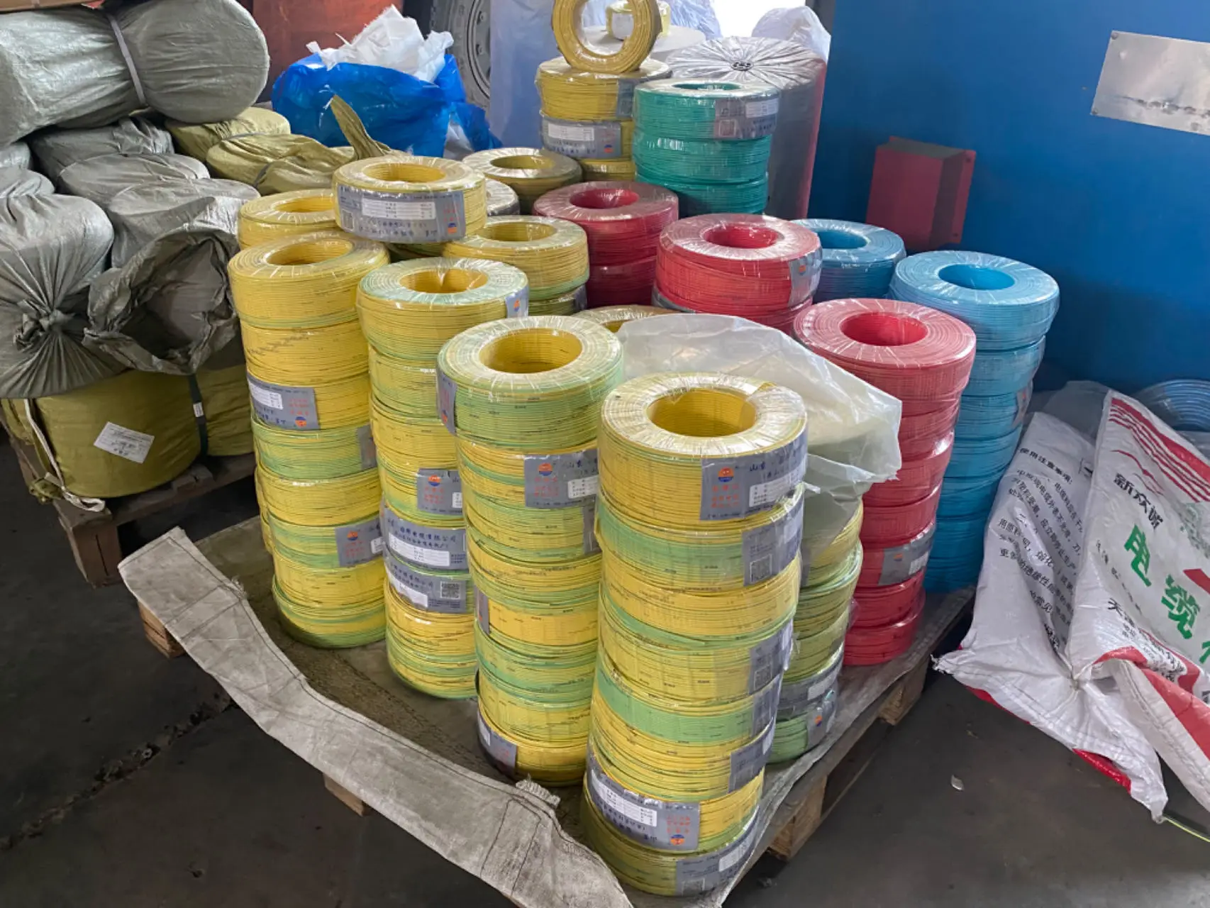 Fire Resistant Wire 2.5mm Copper Conductor Pvc Insulated Lighting ...