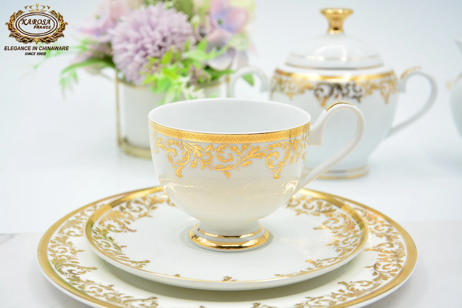Luxury Gold Dinnerware Set - Embossed Super White Porcelain