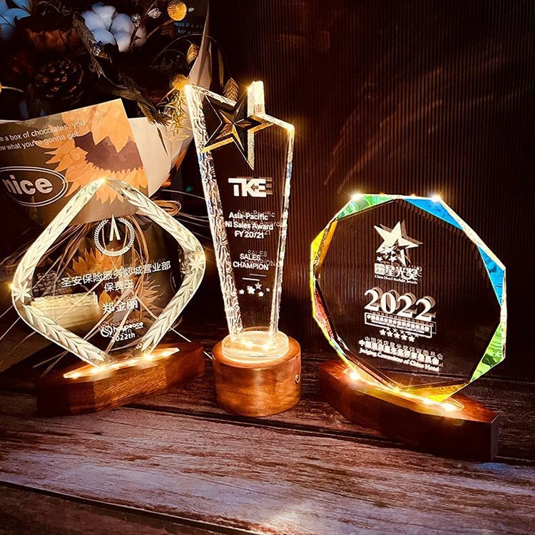 Personalized Diamond Shape Crystal Plaque Crystal Trophy Award With Led ...