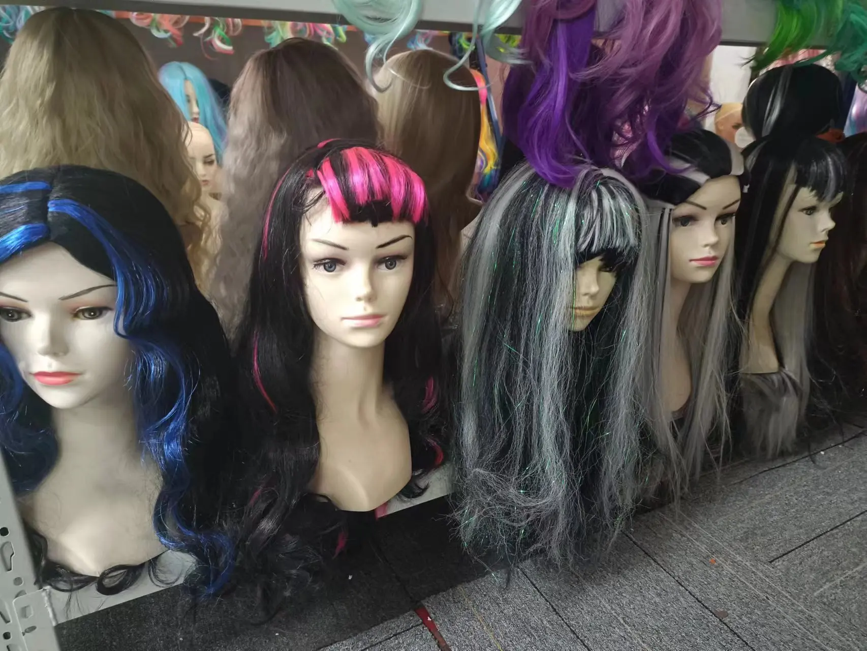 Wholesale Multiple Colors Cosplay Carnival Halloween Party Long Curly ...