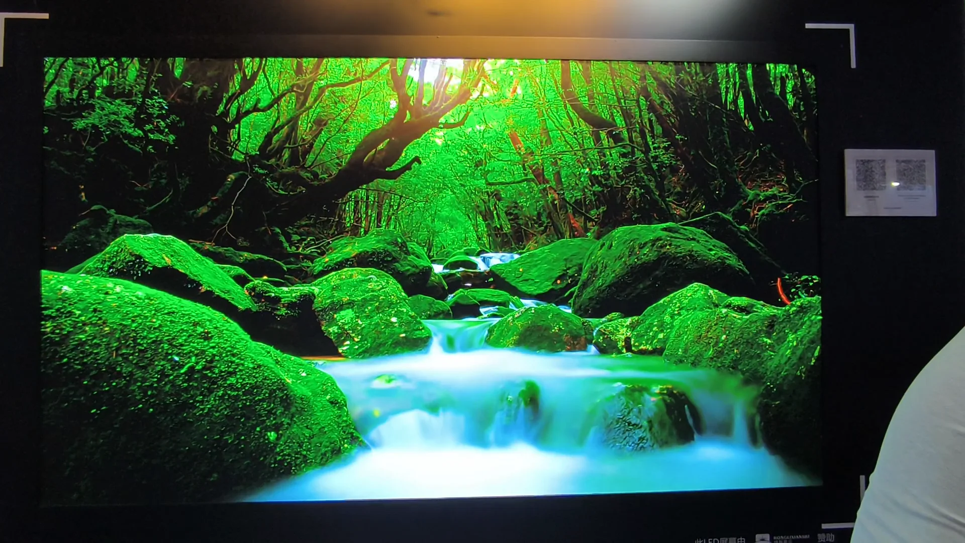 4k Led Video Wall Indoor Shelf Cob Fixed P1 1.25 1.87 Led Display ...