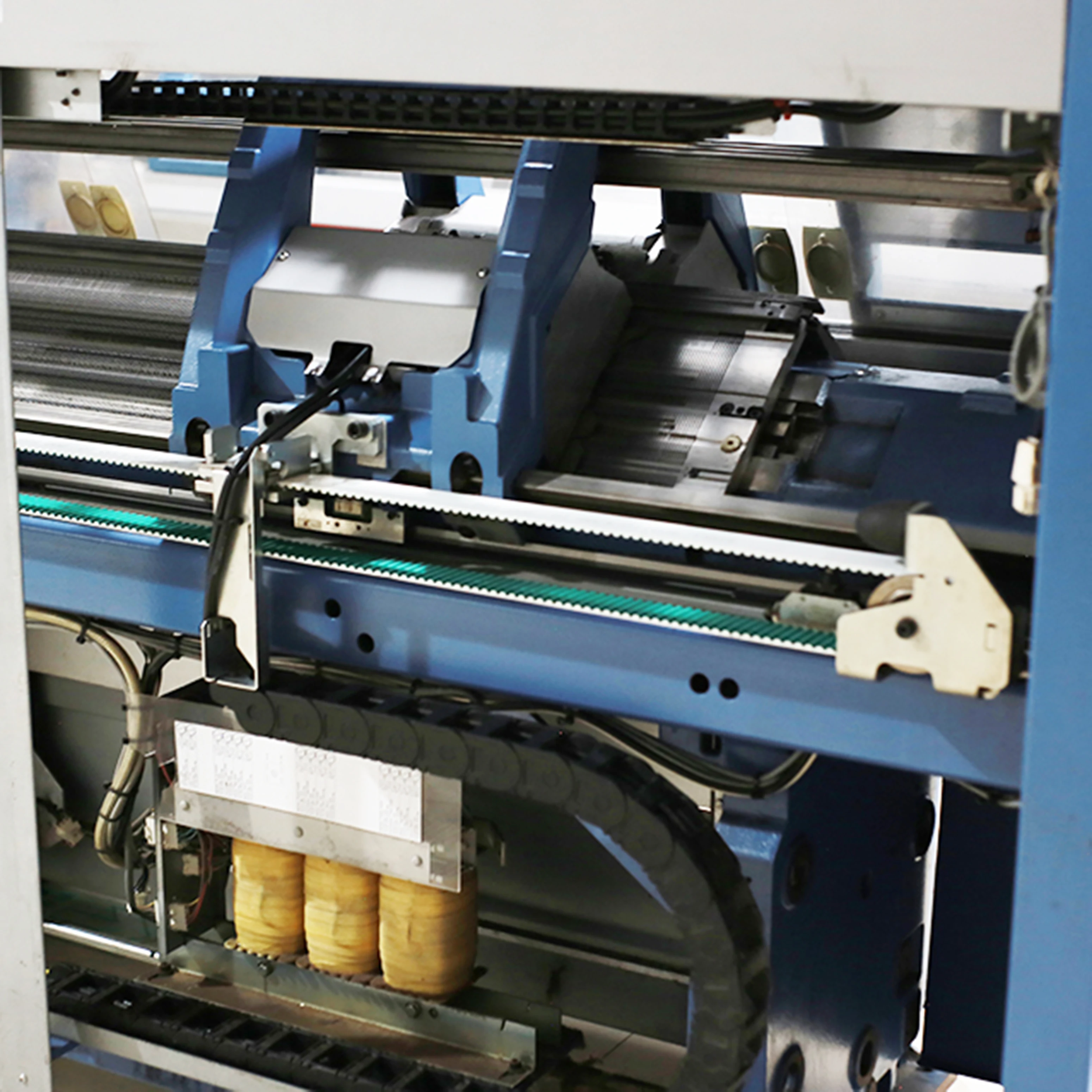 Stoll Flat Knitting Machine - High Quality & Productivity