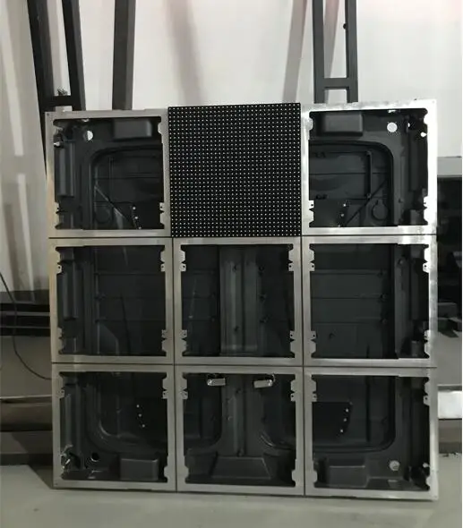 10ft by 20ft Outdoor Billboard - LED Digital Signage Screen