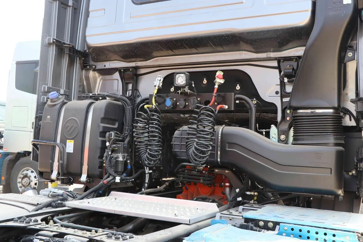 Tractor Head Truck Maximum Torque 1000-1400rpm 6*4 Rear Driving Tractor ...