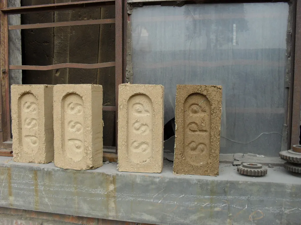 Manual No Power Hand Brick Press JYM2-40 - Easy to Operate