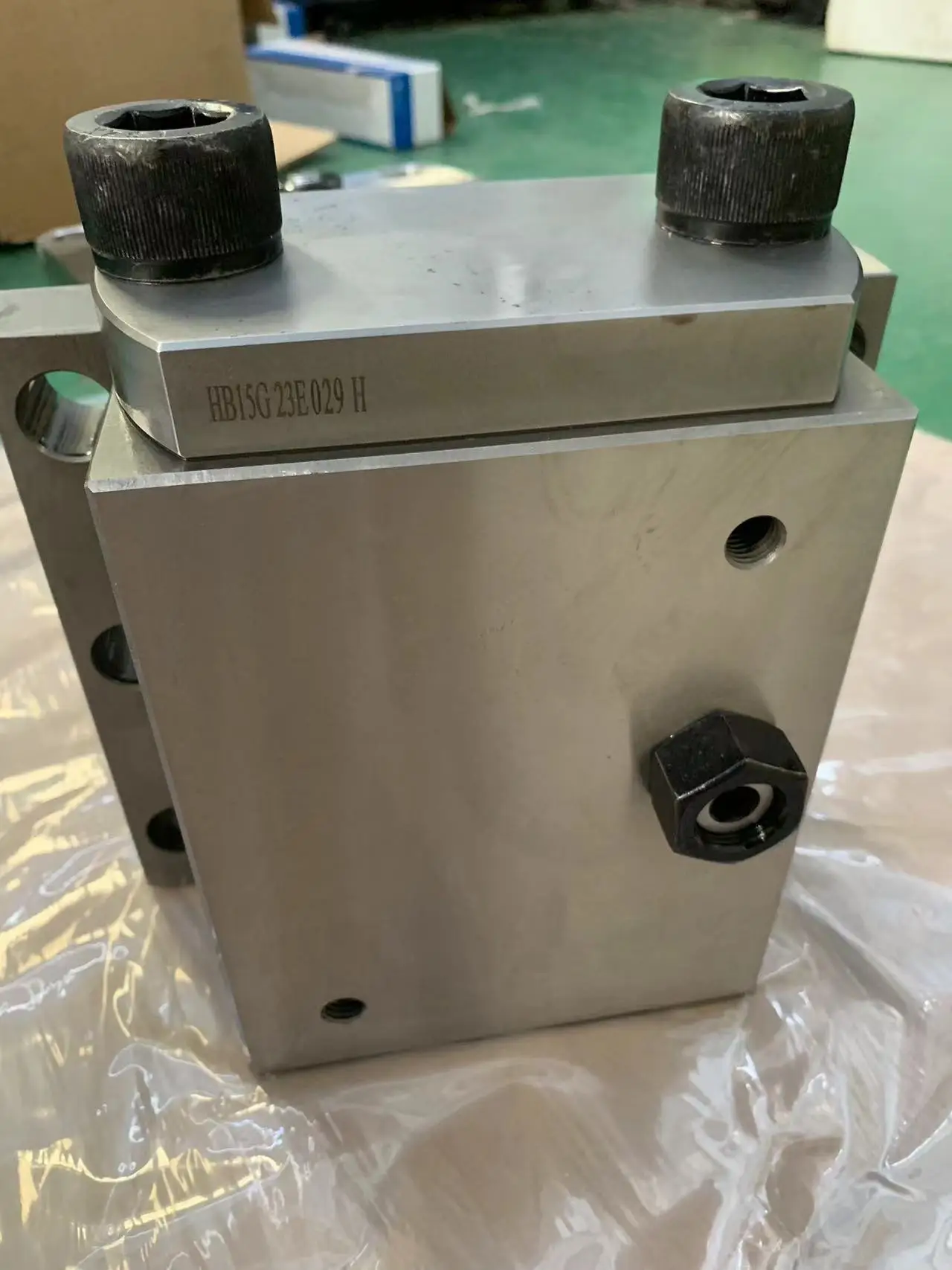 Excavator HB15G HB20G HB30G HB40G HB50G Hydraulic Breaker Control Valve ...