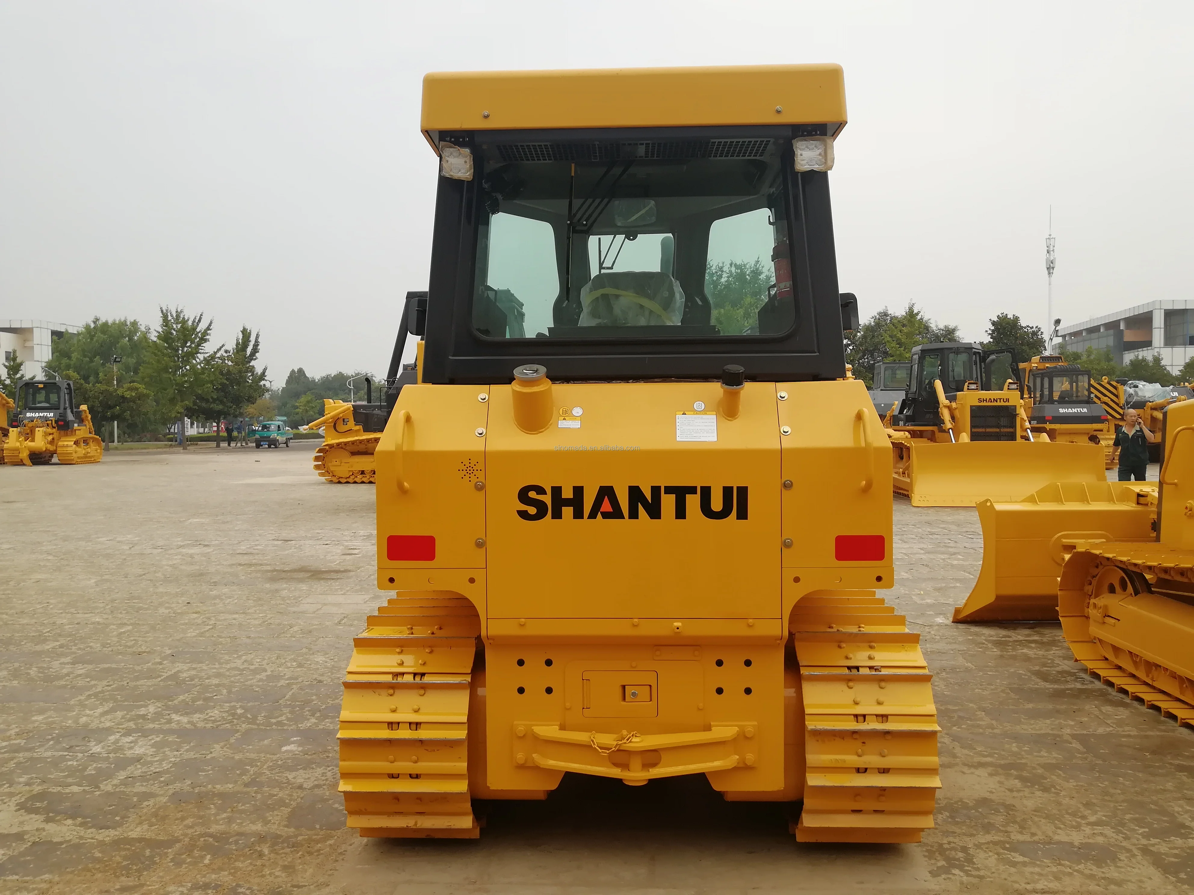 High Quality 154hp Compact Bulldozer Dh13k 13.7 Ton Hydraulic Bulldozer ...