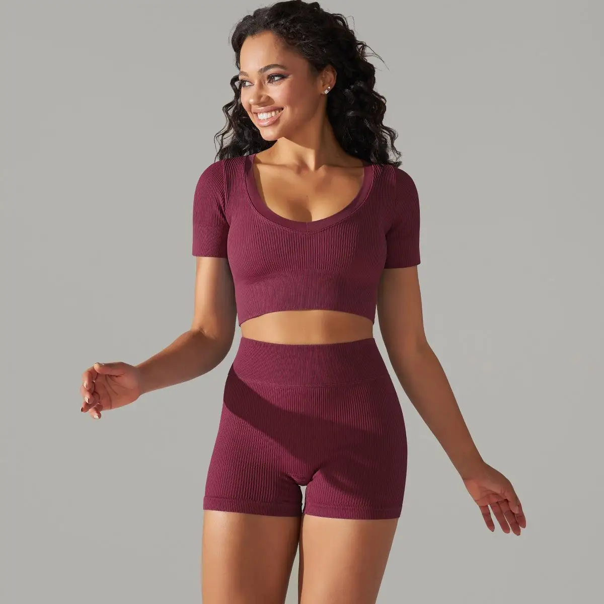 2023 New Seamless Yoga Clothes Set With Bouncy Fabric Women Long Sleeve