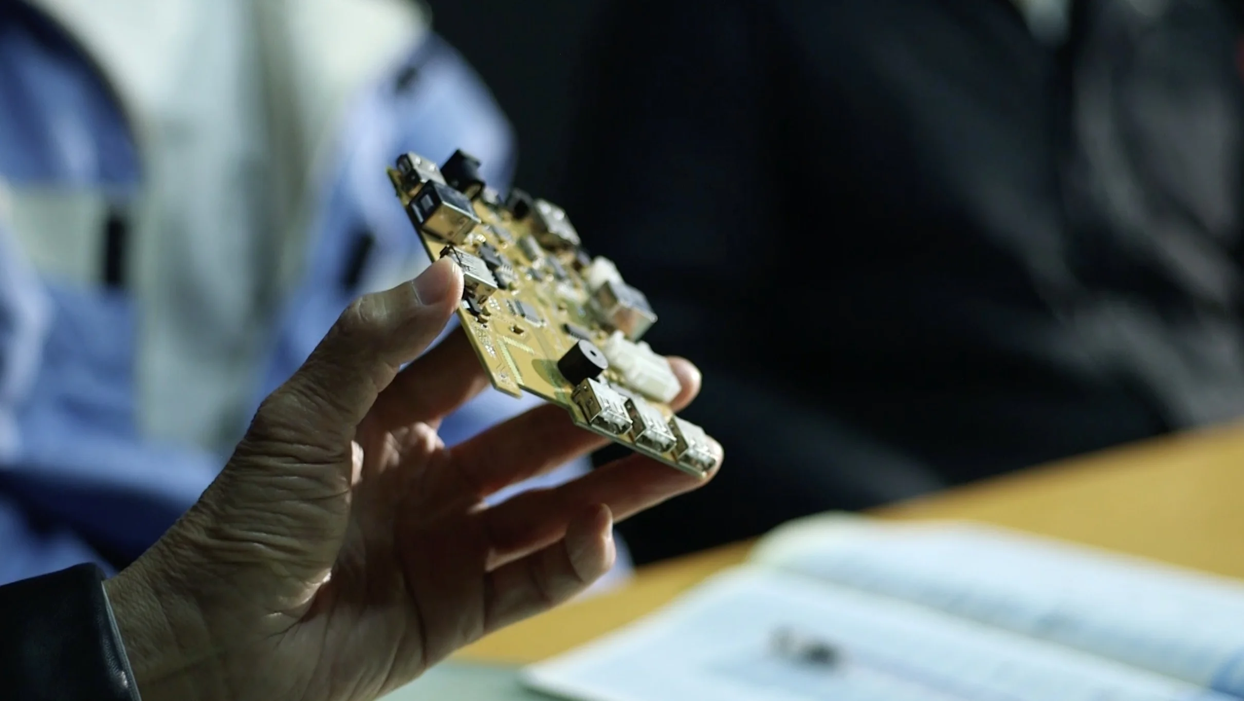 6 Level Motorized Resistance Bluetooth Chest Press Trainer - Buy Hot ...