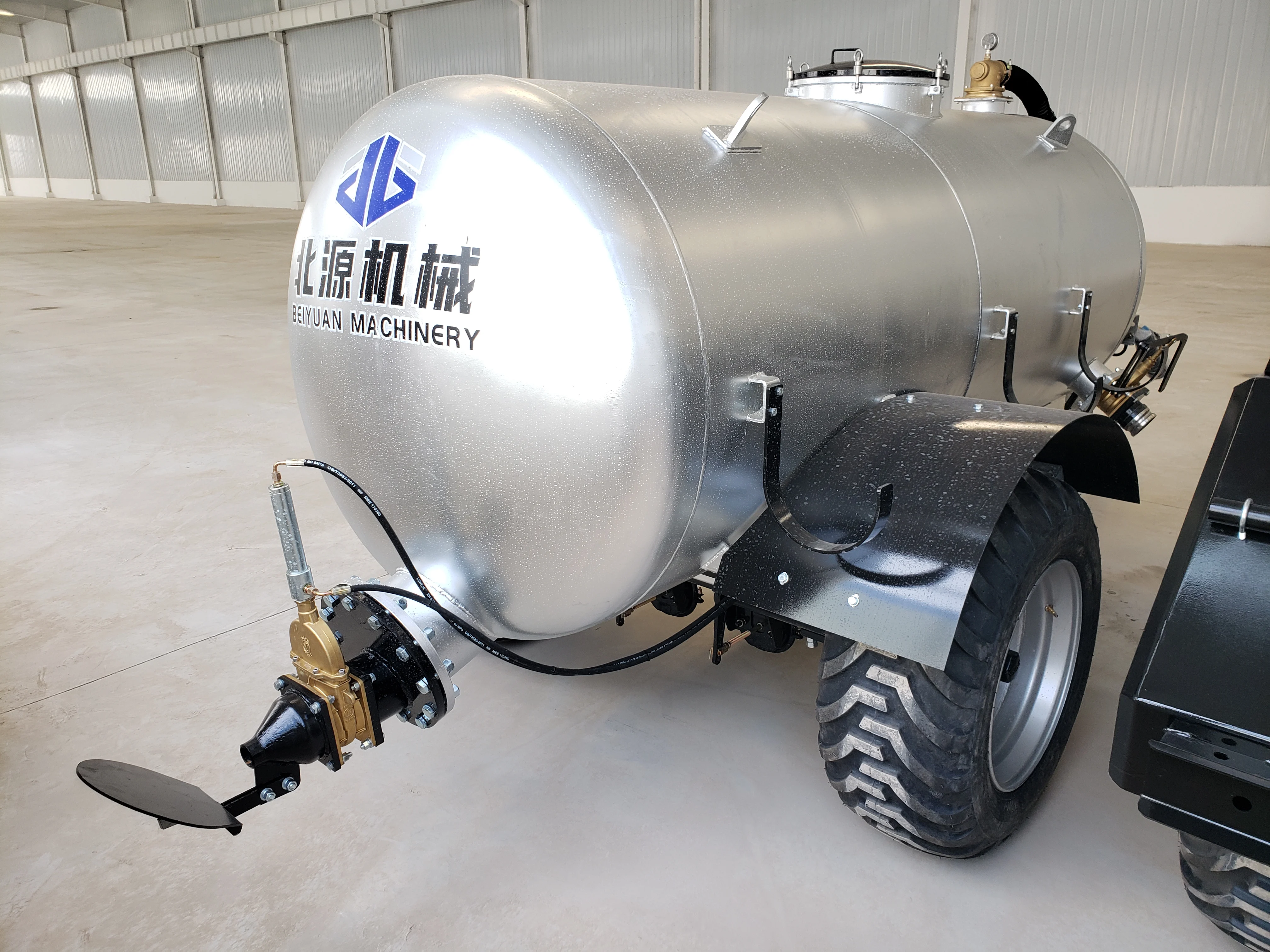 Alibaba.com: Tractor Trailed Slurry Tanker with Vacuum Pump, Galvanized ...