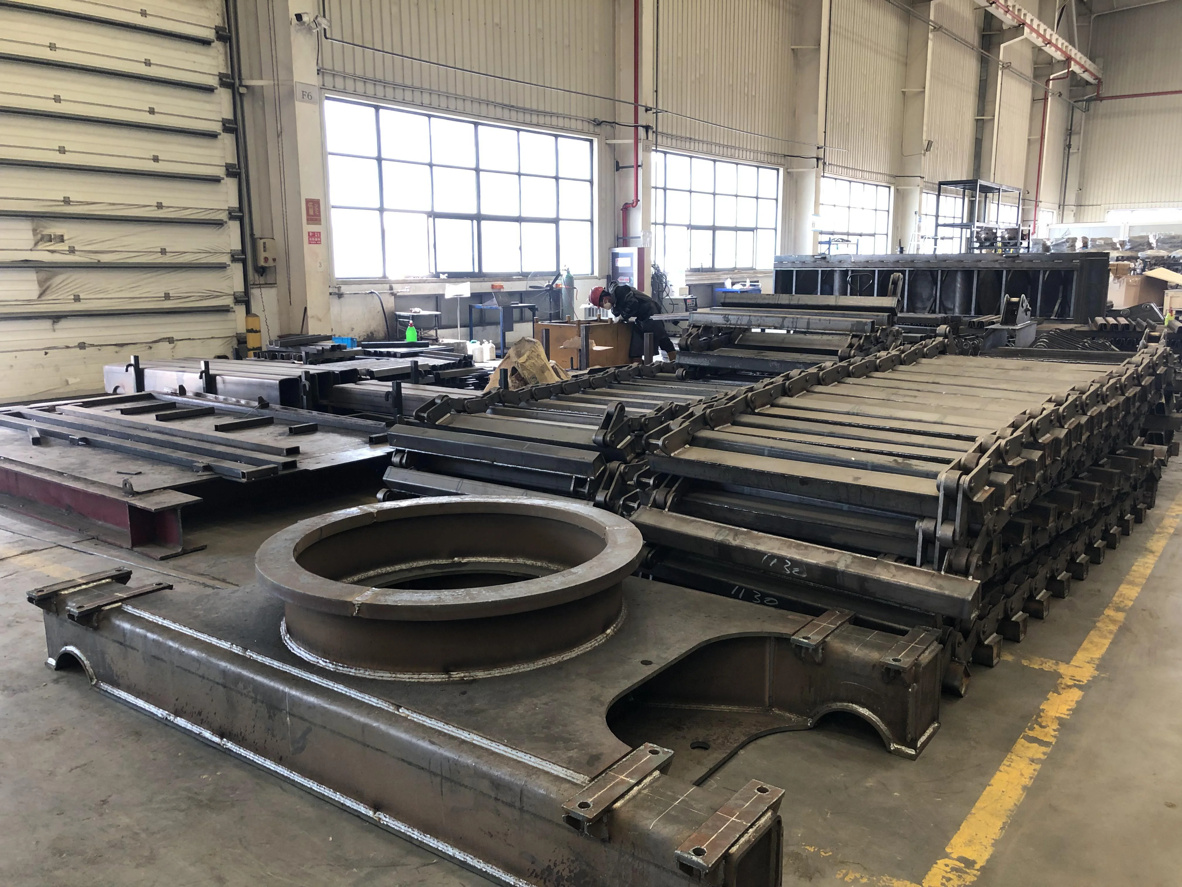 Chinese Diesel Amphibious Excavator Floating Machine| Alibaba.com