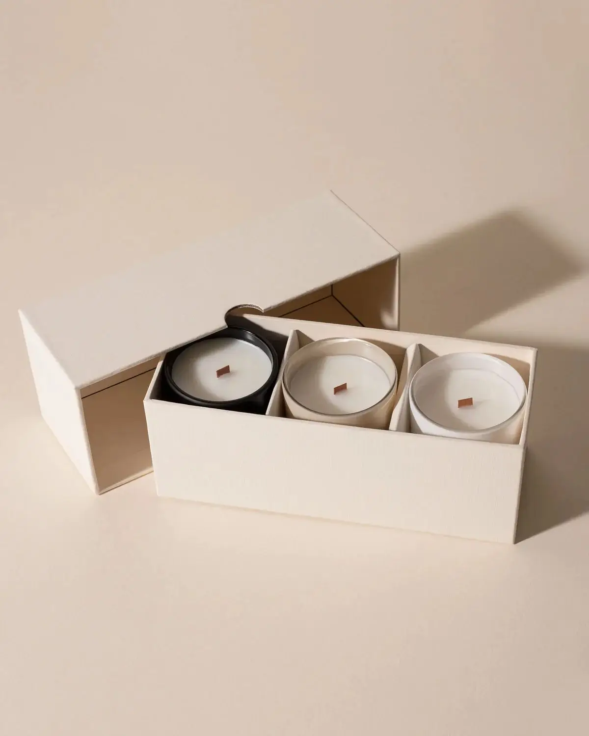 Luxury Rigid Candle Diffuser Two Pieces Lid And Bottom Base Shoulder ...