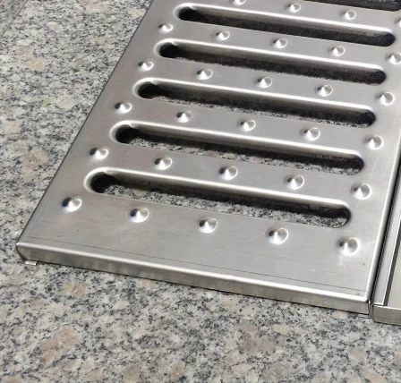 Factory Stainless Steel Grating Swimming Overflow Grating Anti-skid ...