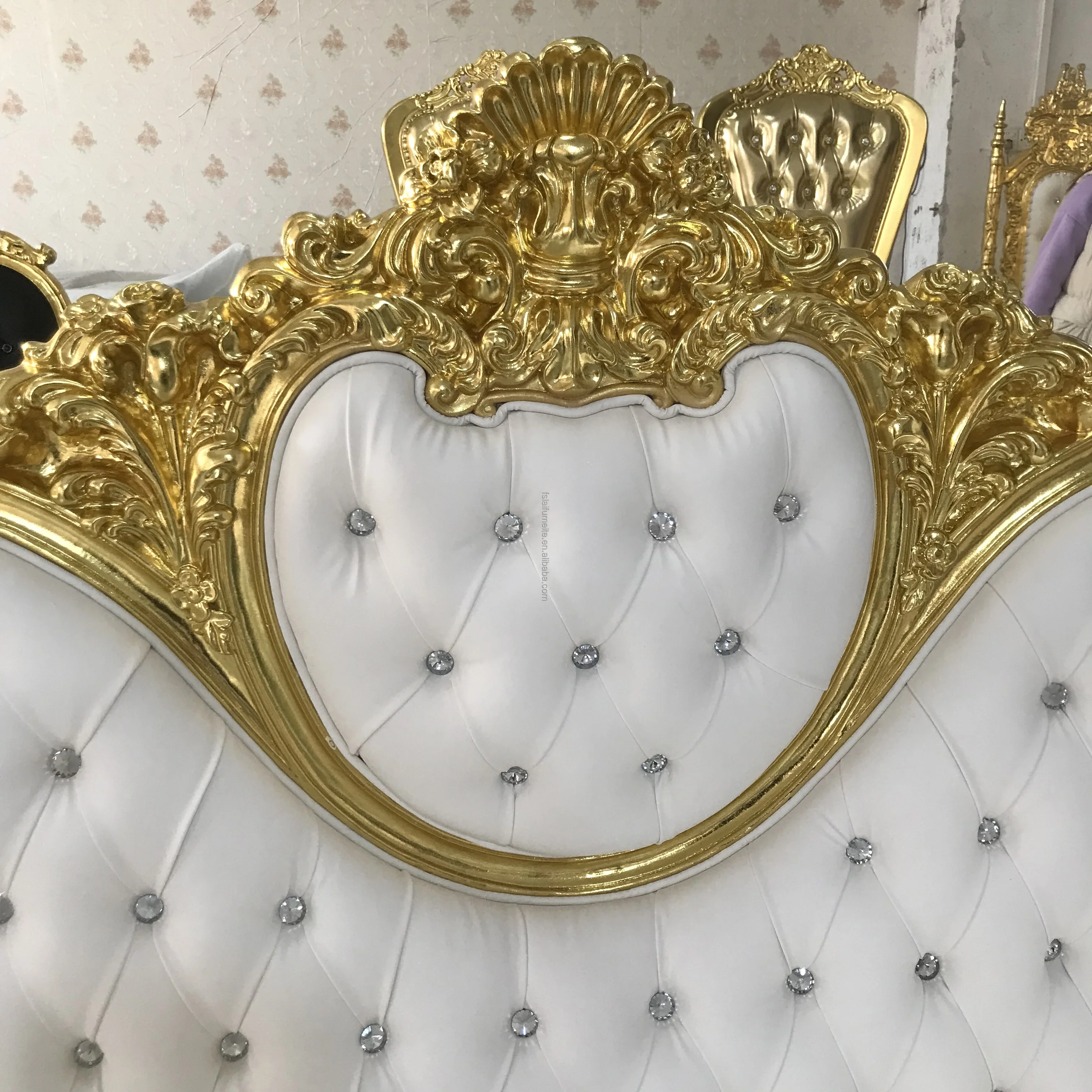Luxury Royal Wooden Frame Throne Sofa for Wedding & Events