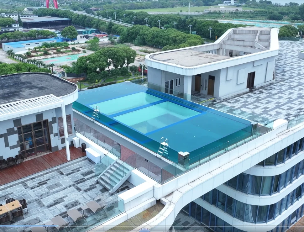 Outdoor Acrylic Swimming Pool Panels - Durable & Customizable