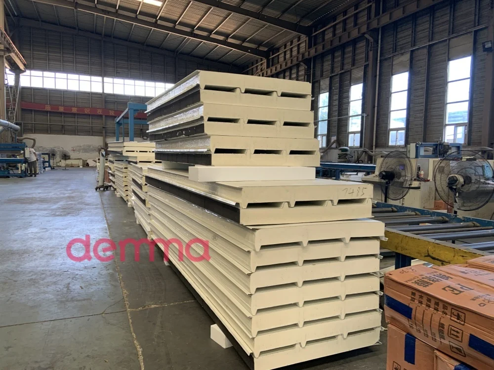 Prefab Roof Sheets - Composite Phenolic Sandwich Panels