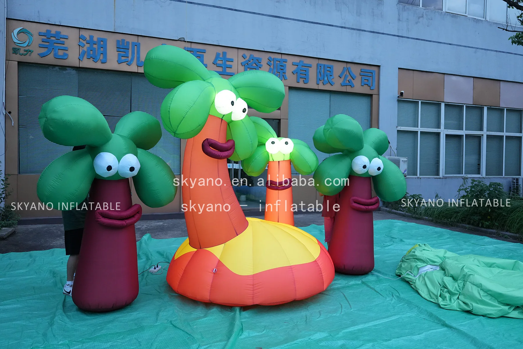 Custom Inflatable Sausage Mouth Cartoon Coconut Tree Model Advertising ...