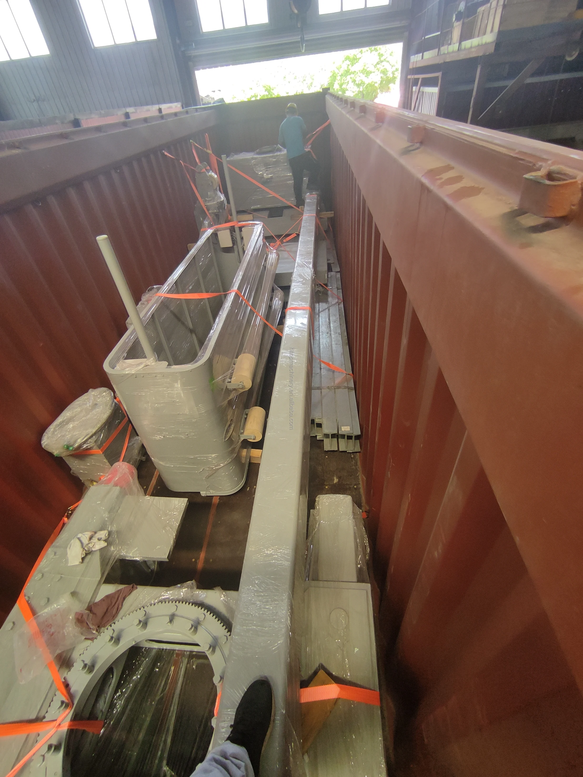 Davit Arm BMU System - Efficient Facade Cleaning Solutions