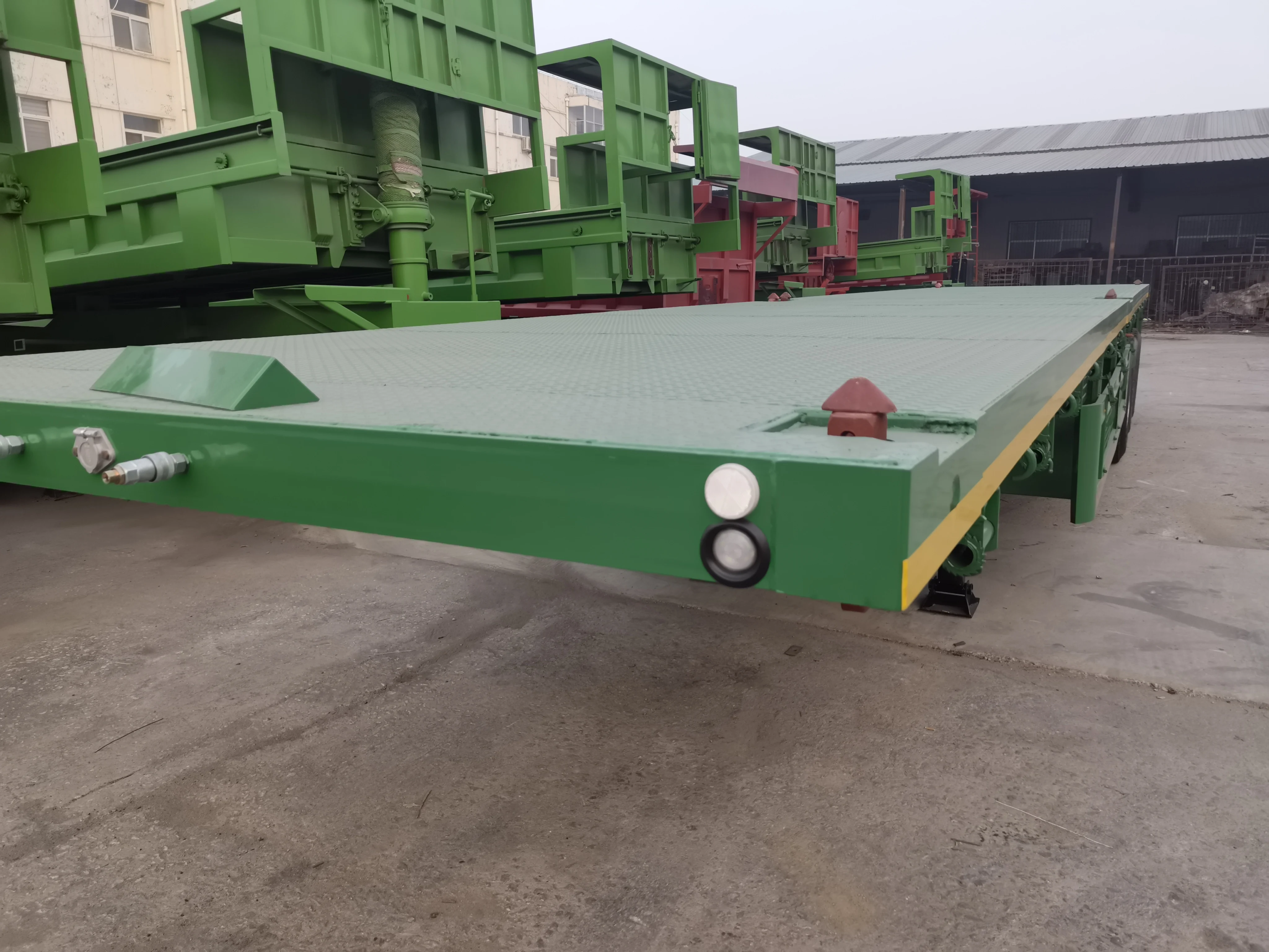 3-axles Flatbed Container Semi-trailer 40ft 50tons Chassis Trailer Sale ...
