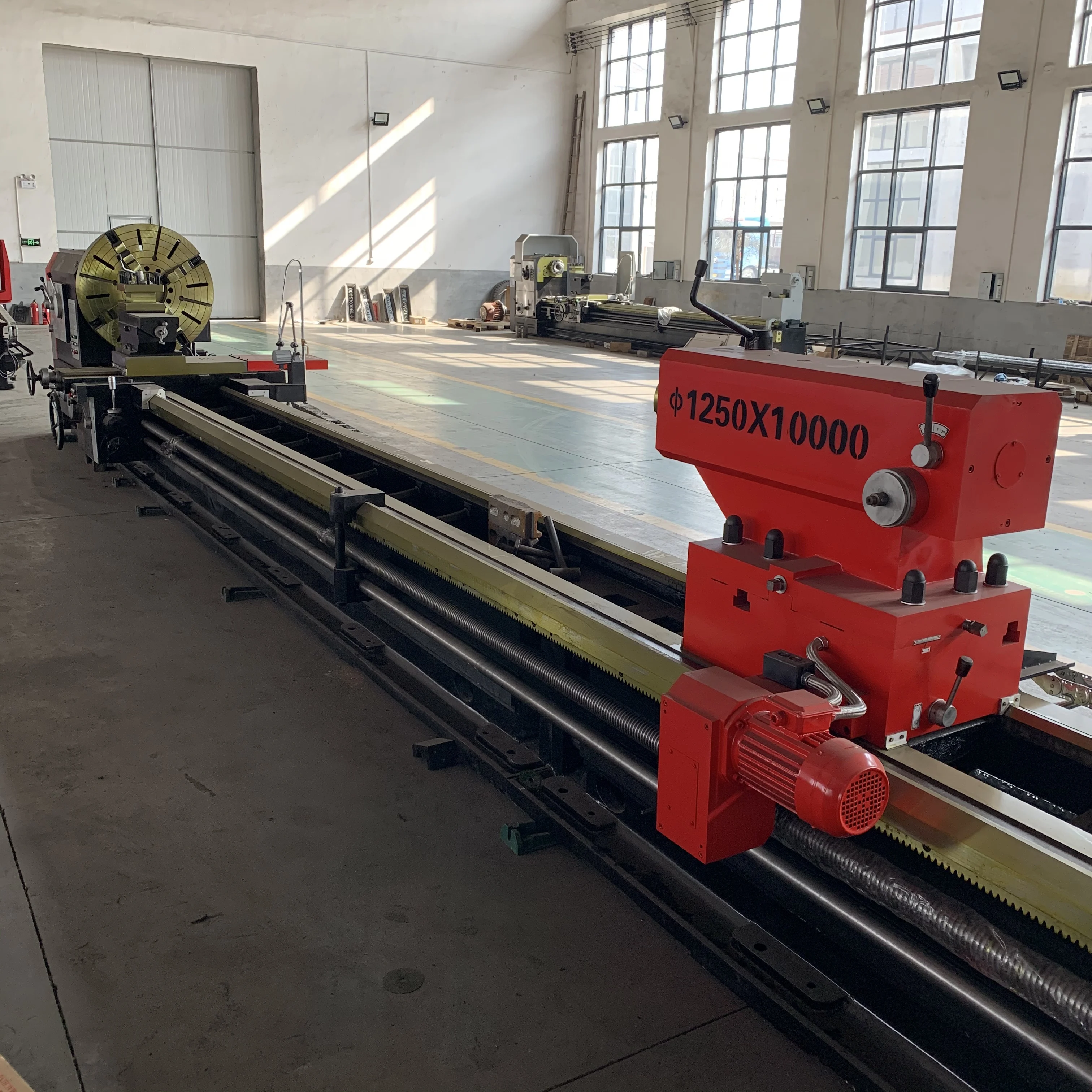 Heavy Manual Lathe Machine Cw61125 Load Capacity of 2.5 Tons and 6 Tons ...