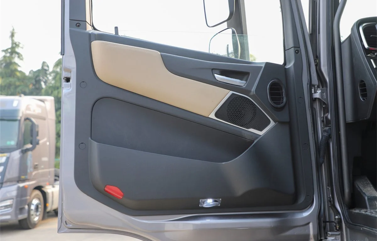 Brand New Foton Auman EST LNG 6x4 Tractor Truck Foton LNG10 Wheeler ...