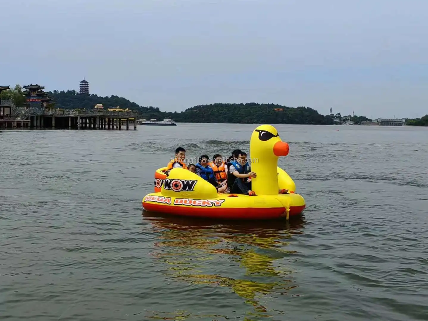 Yellow Duck Inflatable Flying Banana Boat Banana Towable Jet Ski Tube ...
