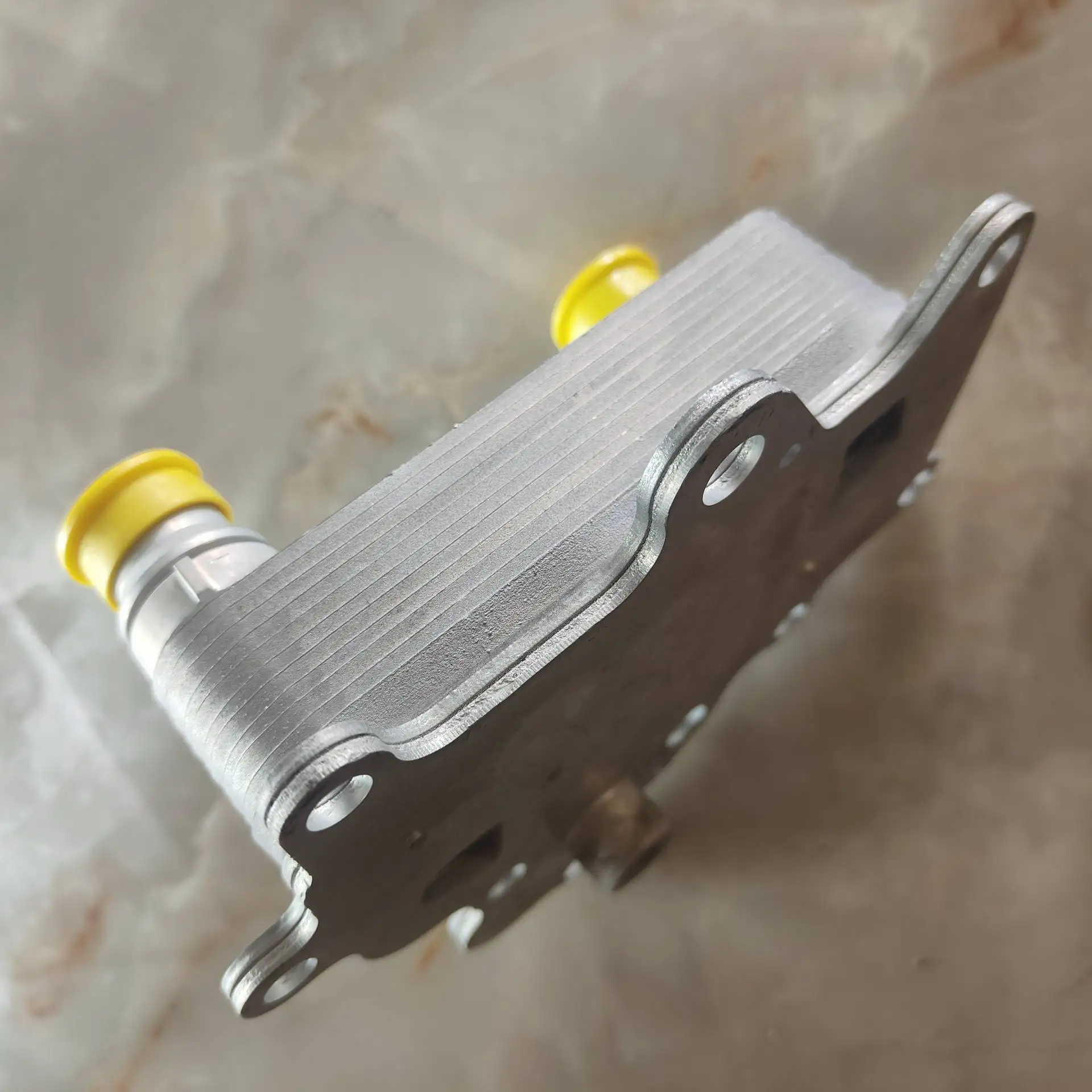 Jeep için motor yağı radyatör soğutucu yağ soğutucu 55236720| Alibaba.com