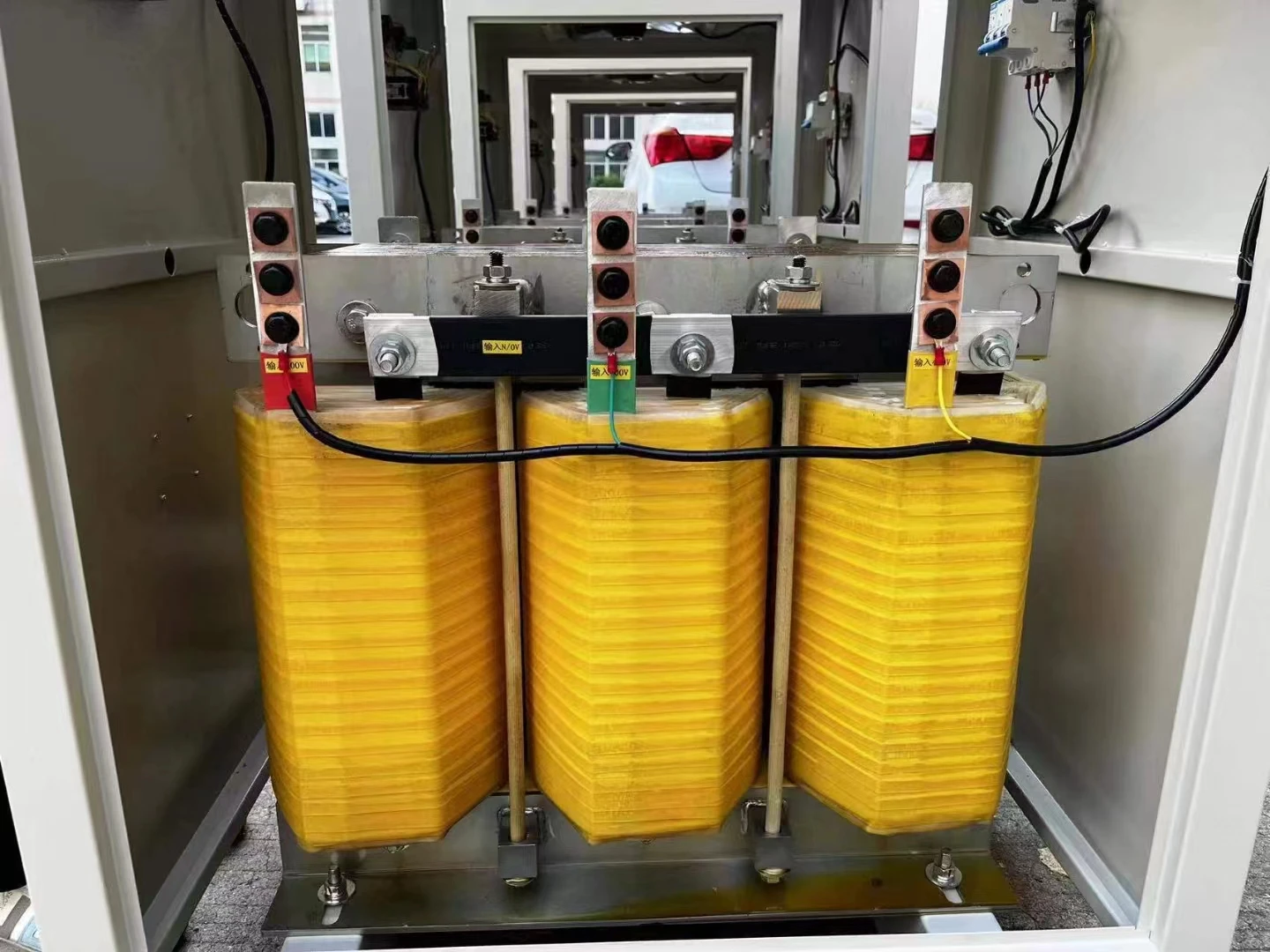 250kva Dry Type Three-Phase Autotransformer 480V to 220V Step ...