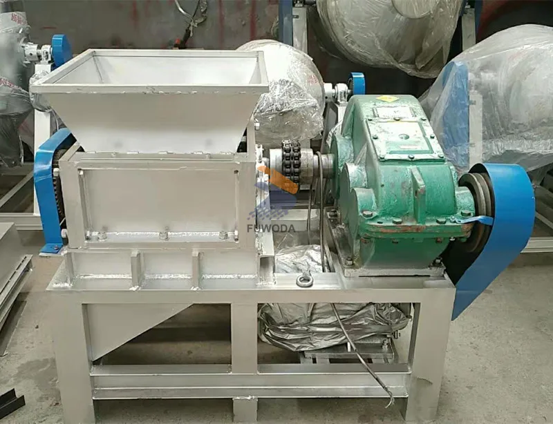 Small Plastic Shredder Machine Bottles Shredding Machine For Sale With ...