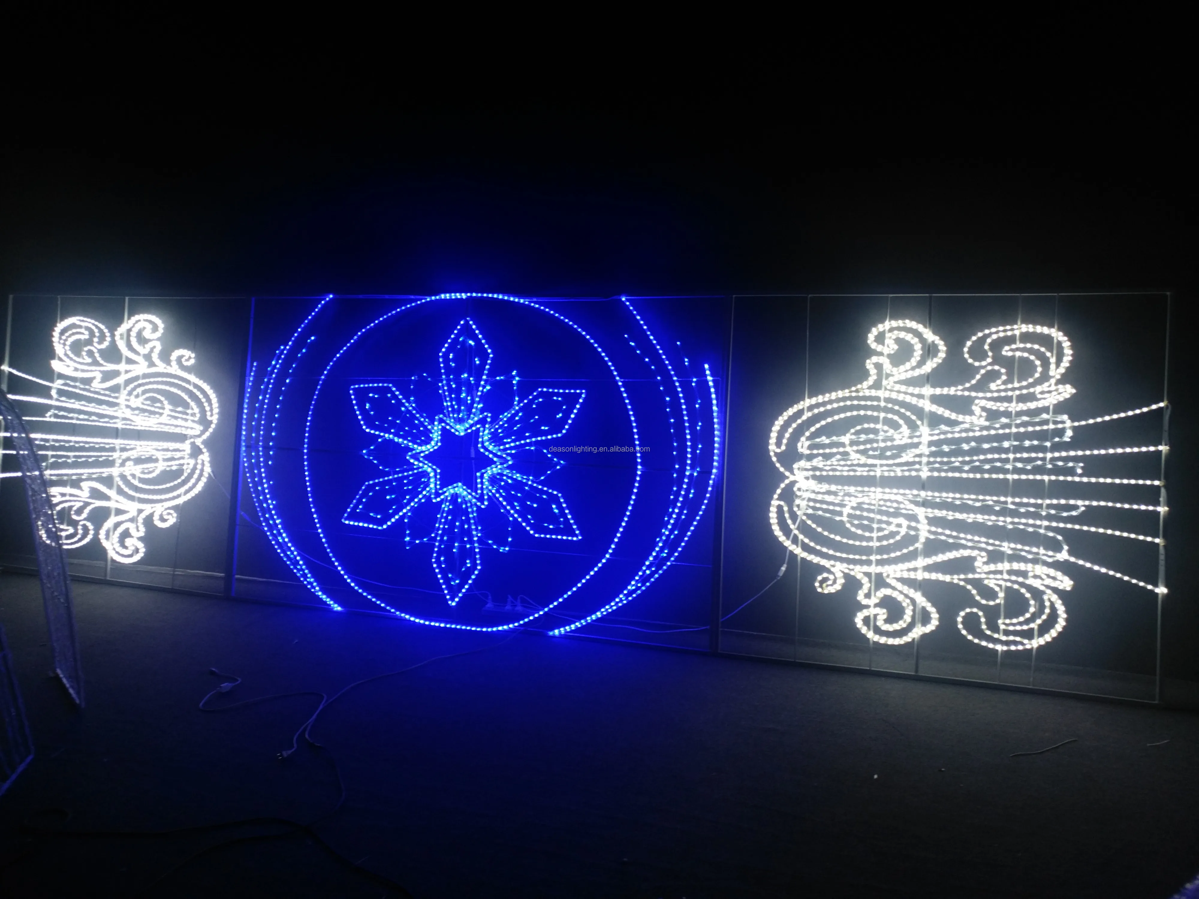 Christmas Street Motif Lights Decorations - IP65 Rated