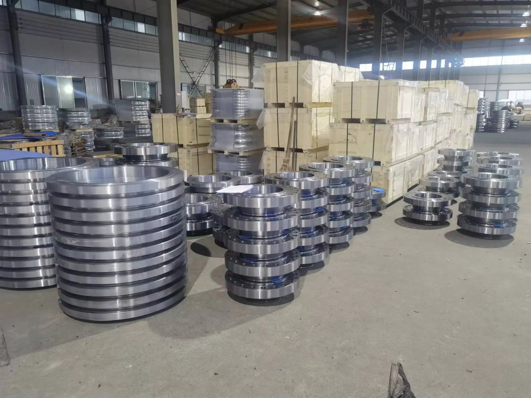 Durable Flanges - Carbon Steel & Stainless Steel Options