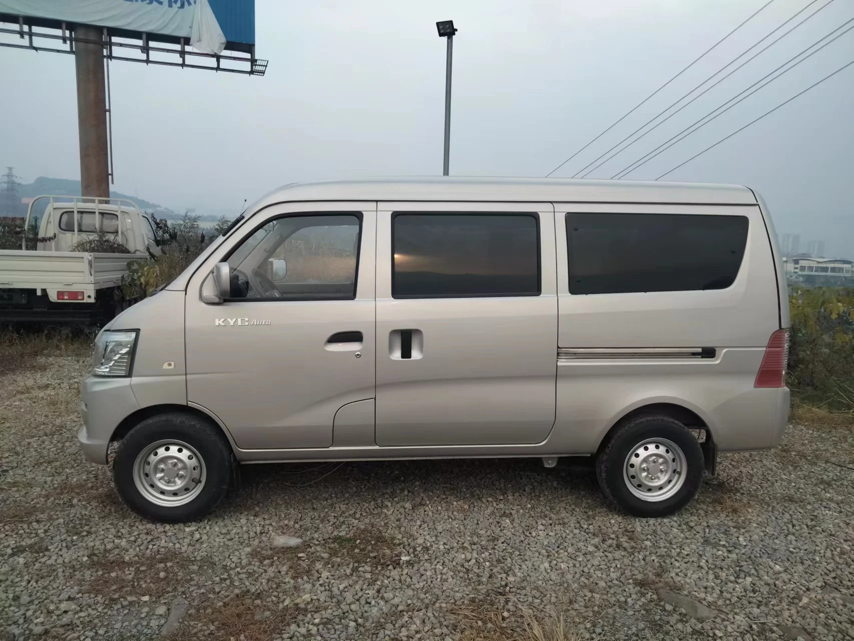 LHD Brand New V3 Minivan Car Vehicle Gas Mini Van Cargo| Alibaba.com