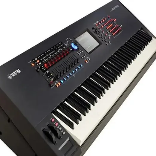 Yamahas Montage 8 Synthesizer 88- Key Balanced & Performance Keyboard ...