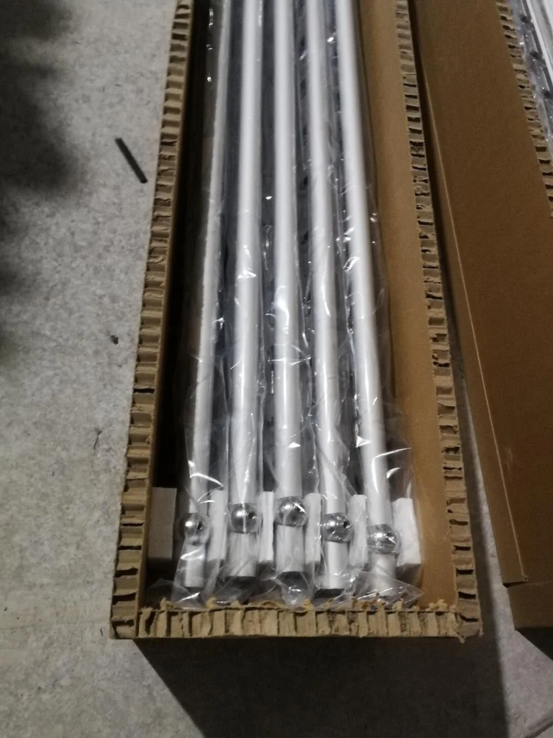 Eyewear Store Wall Mounted Frame Glasses Display Rods Sunglasses ...