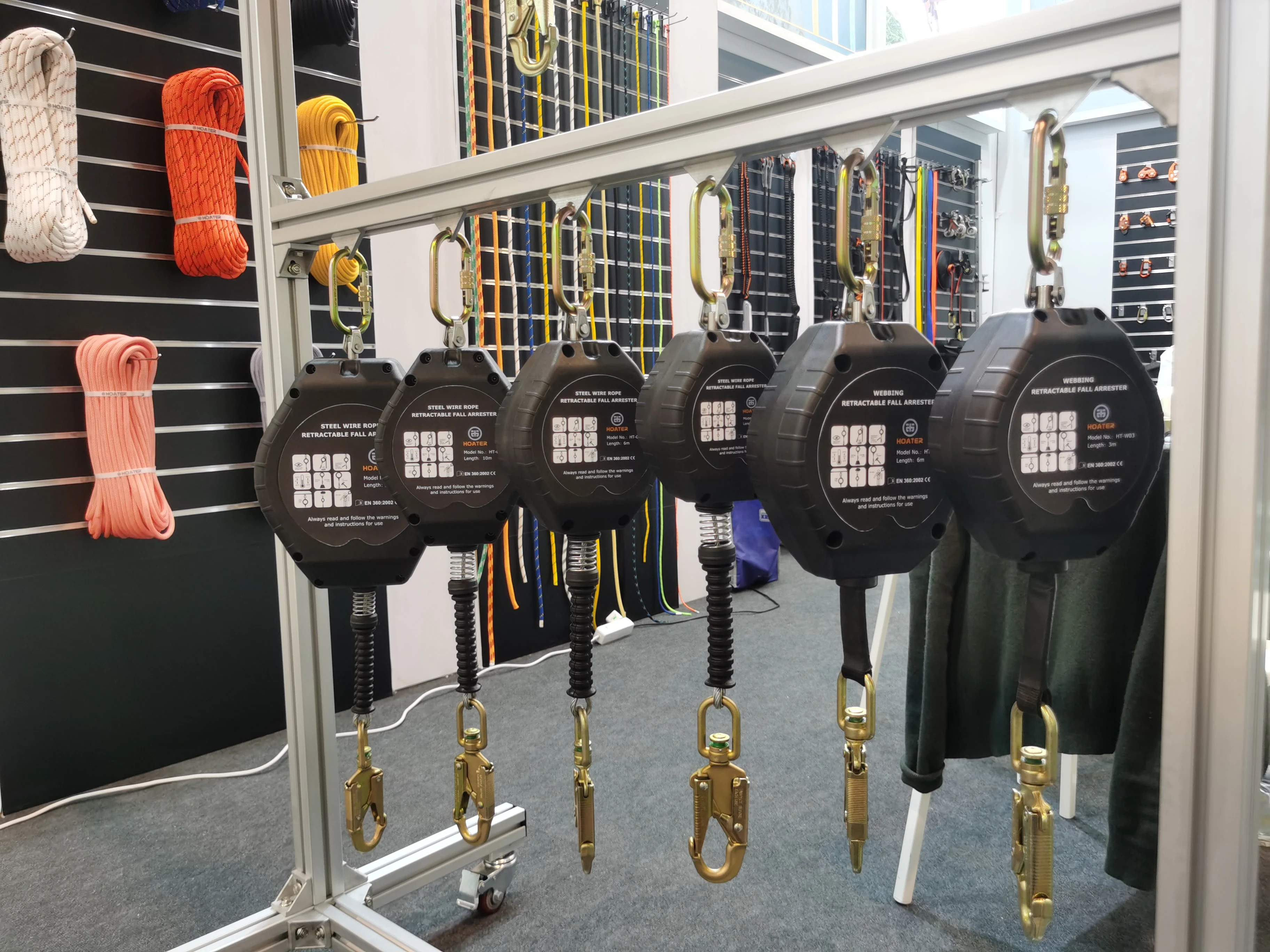 Retractable Type Fall Arrester for Work at Heights| Alibaba.com