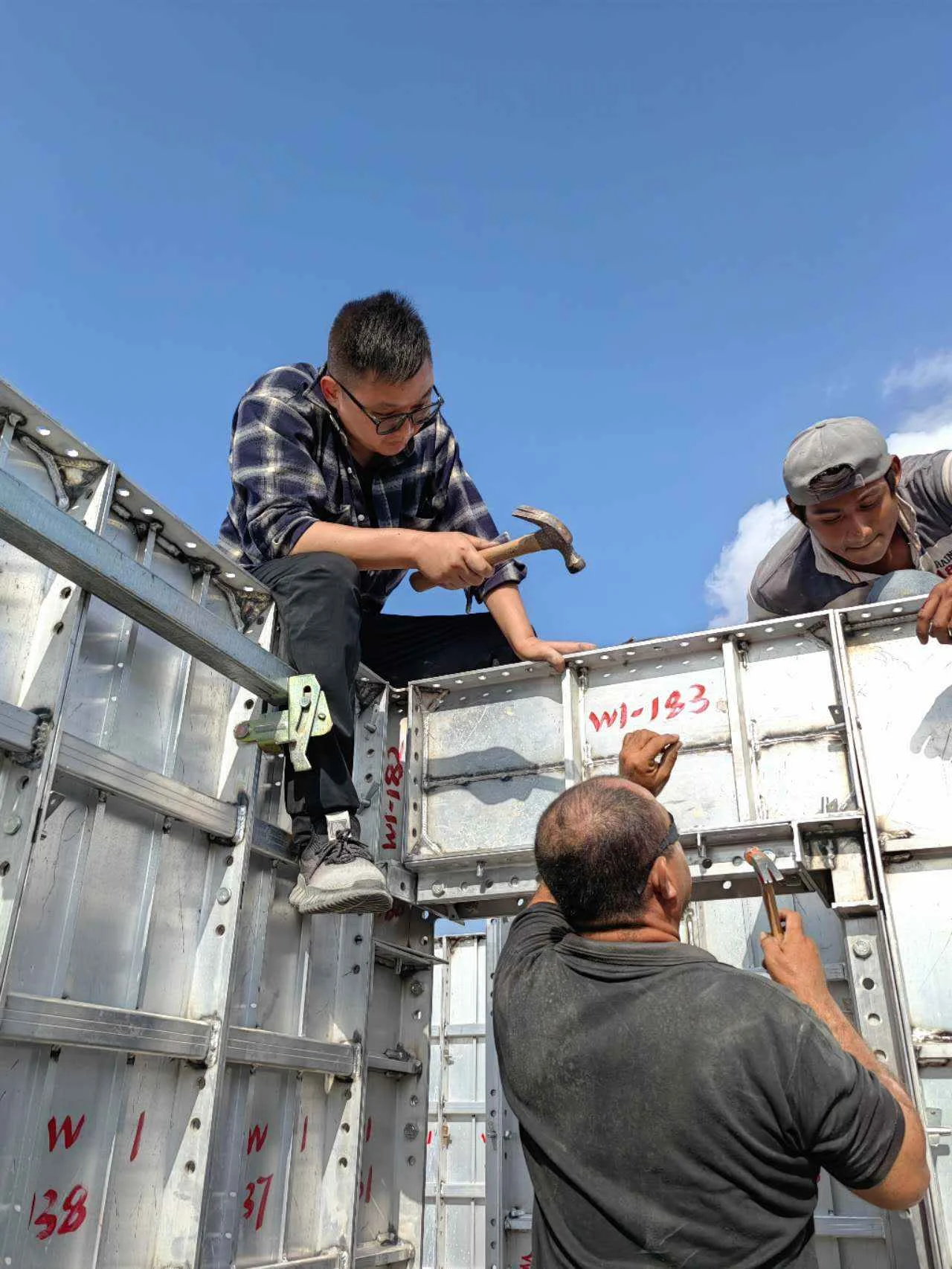 Alibaba.com: Precast design, lightweight props, aluminum panel steel ...