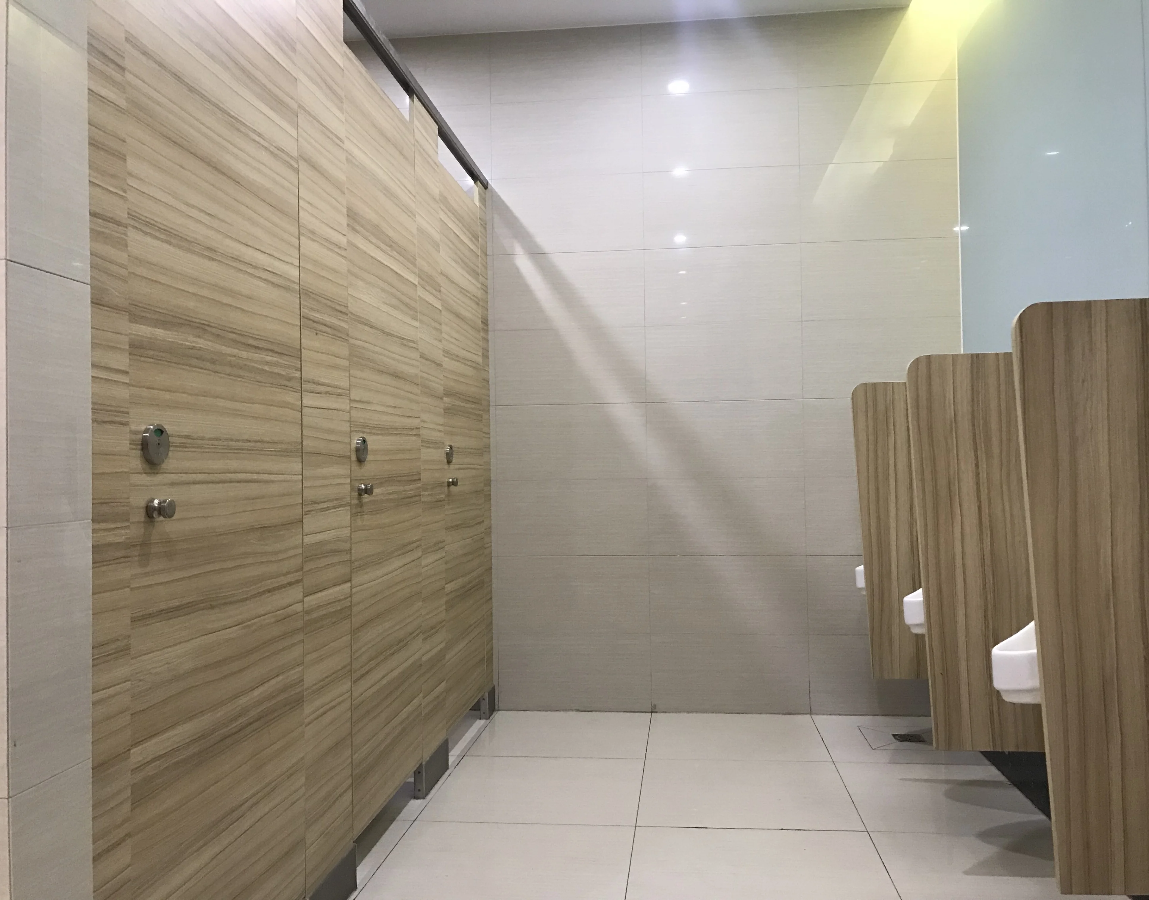 Modern Compact Laminate Board Toilet Partitions Waterproof Toilet ...