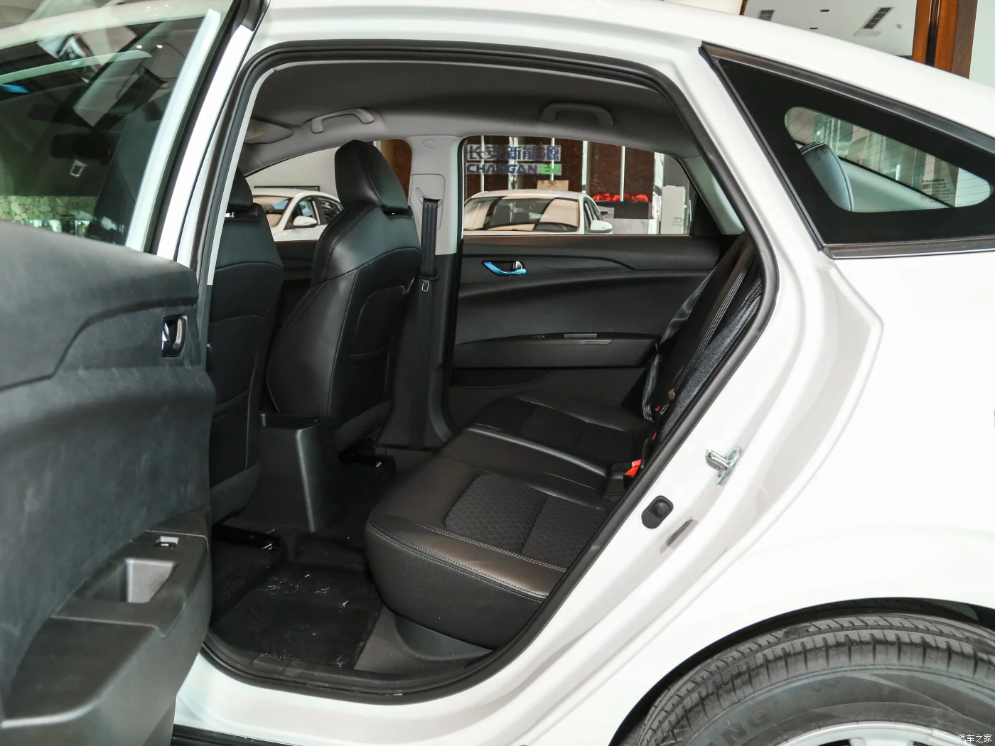 Made In China New Energy Electric Car Changan Eado Ev460 Cheap Electric ...