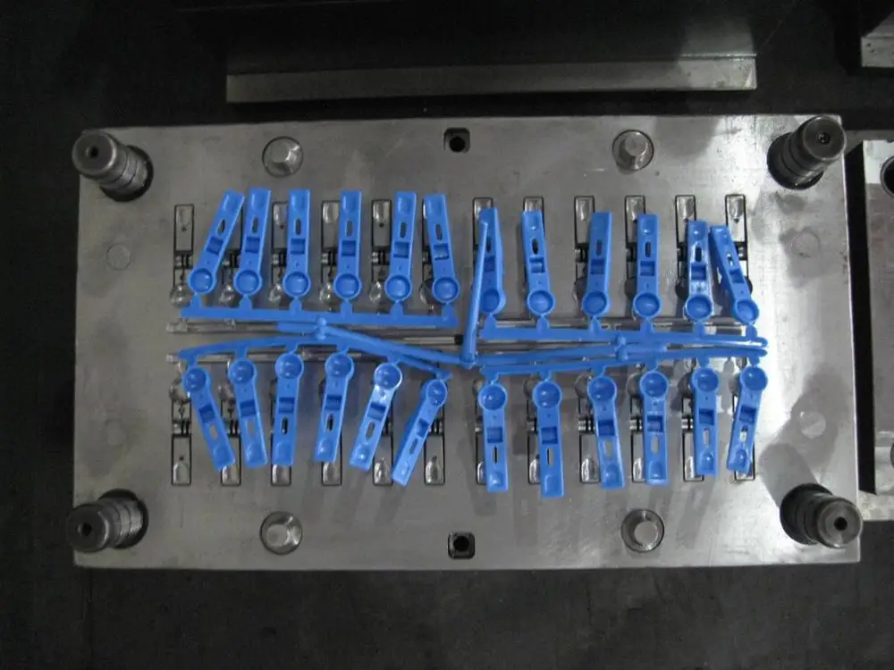 Plastic Clothes-peg Injection Mold /clothespin Mold Injection Molding ...