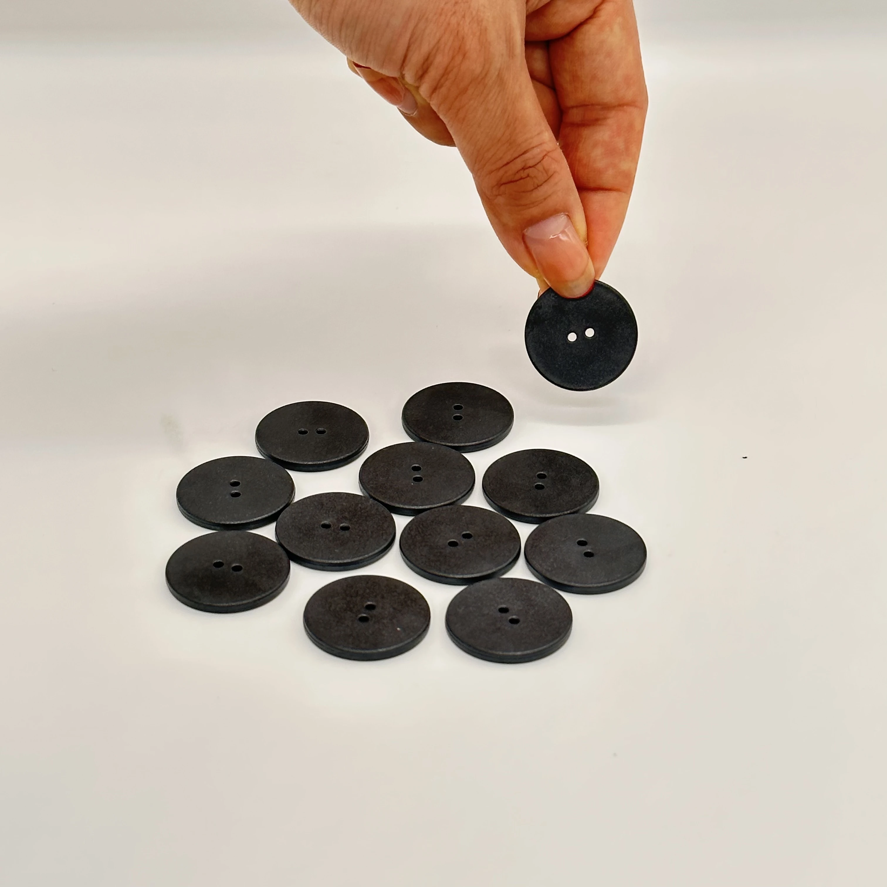 Garment RFID Button Tags CMYK Color Programmable PPS Dul NFC/UHF Button ...